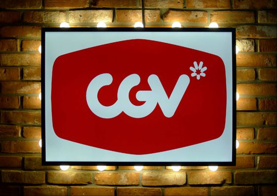 CGV 기업분석과 CGV 마케팅 SWOT,STP,4P전략분석과 CGV 문제점과 해결전략제안 PPT